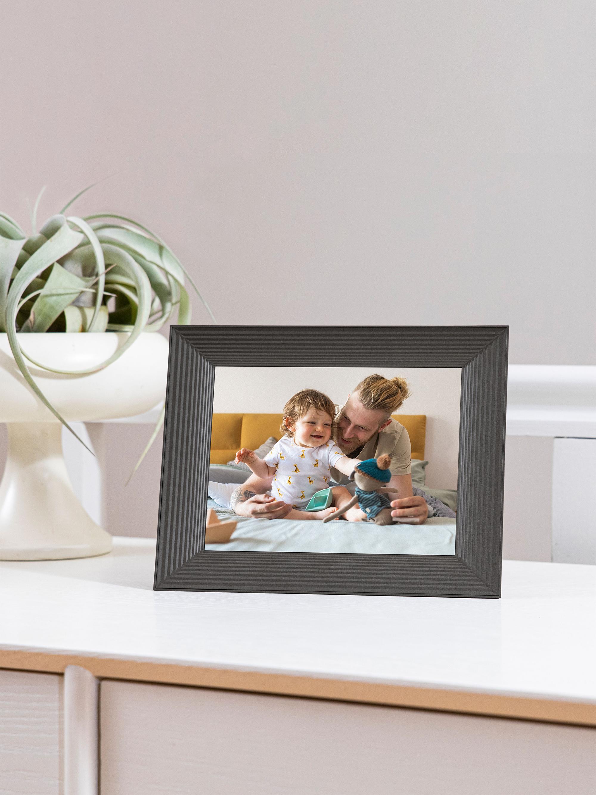 Aura Frames Mason Digital Picture Frame | Saks Fifth Avenue