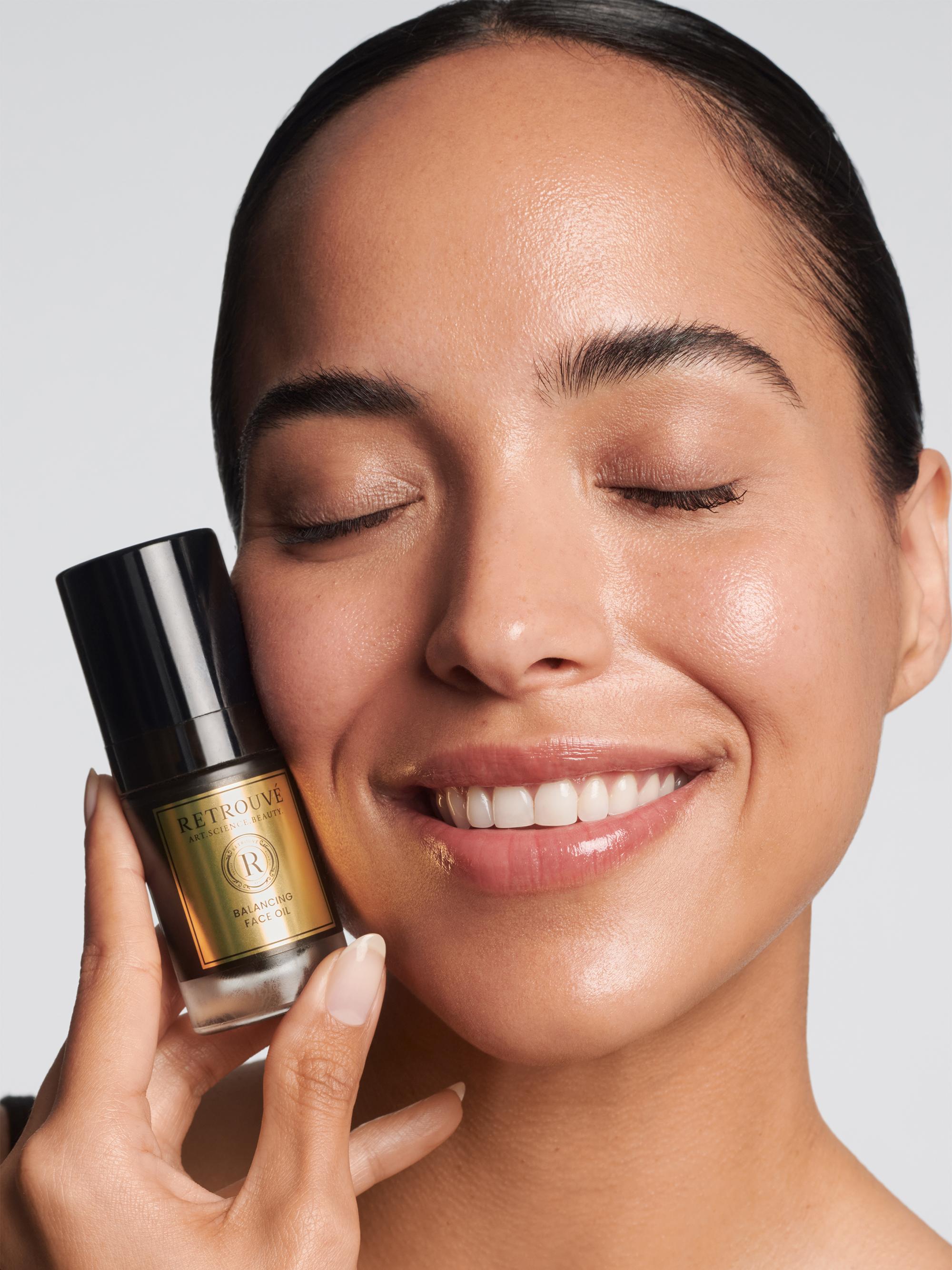 Retrouvé Balancing Face Oil | Saks Fifth Avenue