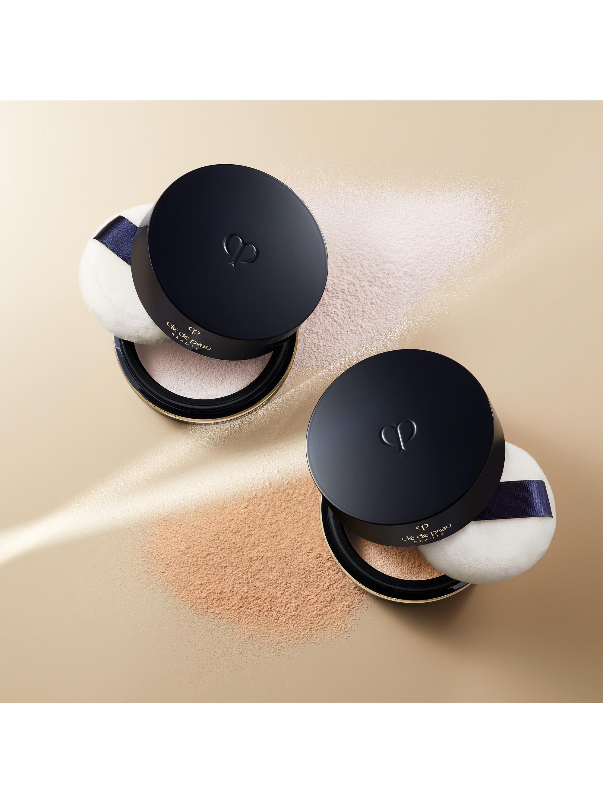 Clé de Peau Beauté Loose Powder | Saks Fifth Avenue