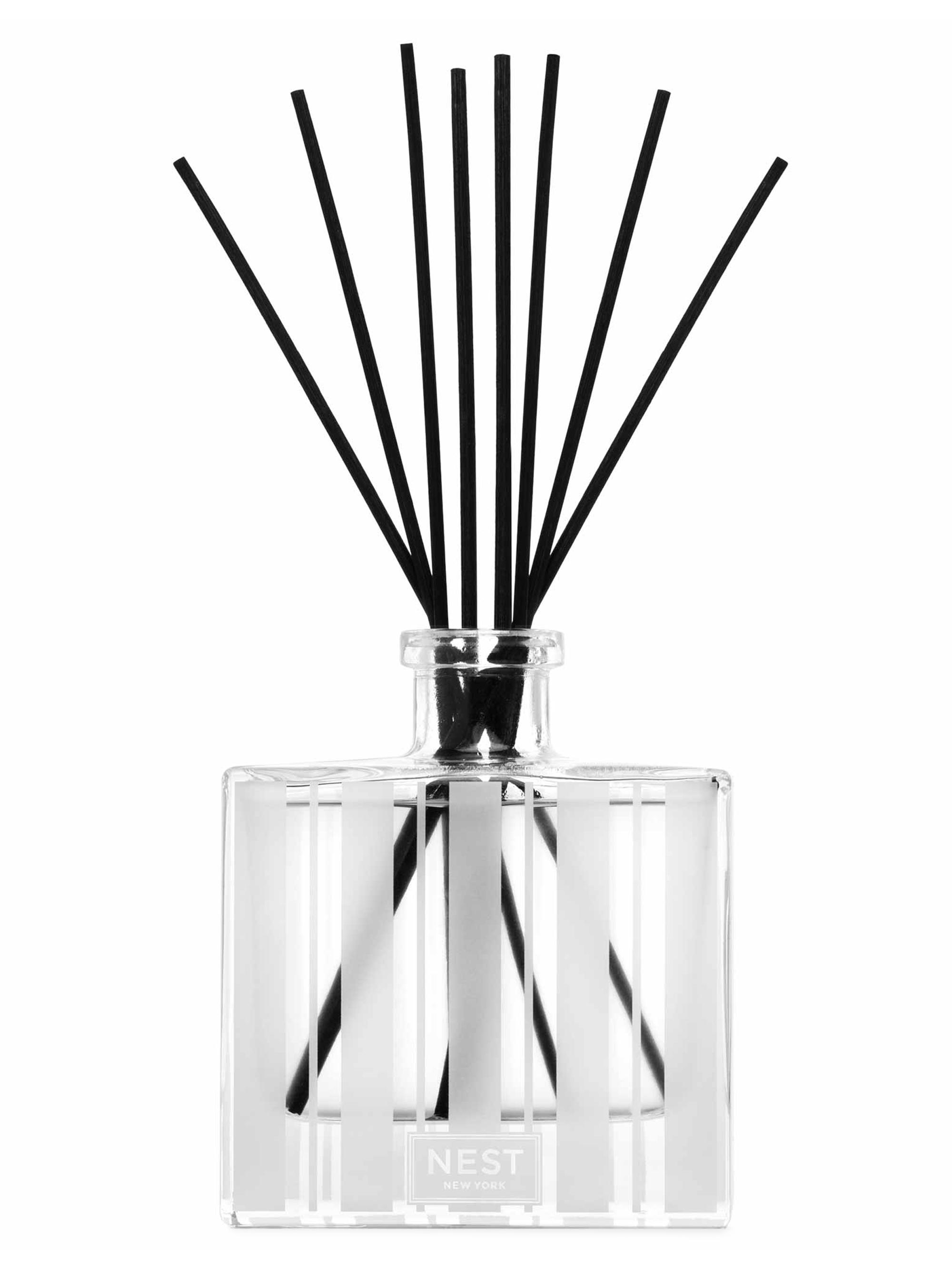 NEST New York Grapefruit Reed Diffuser | Saks Fifth Avenue