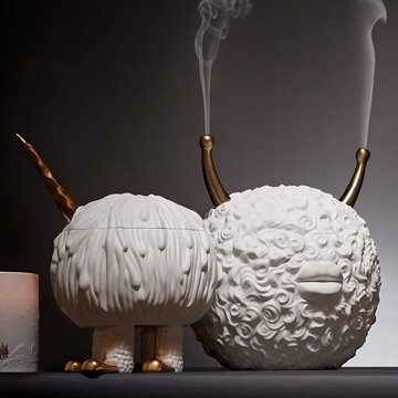 Designer Candles & Diffusers | Saks Fifth Avenue